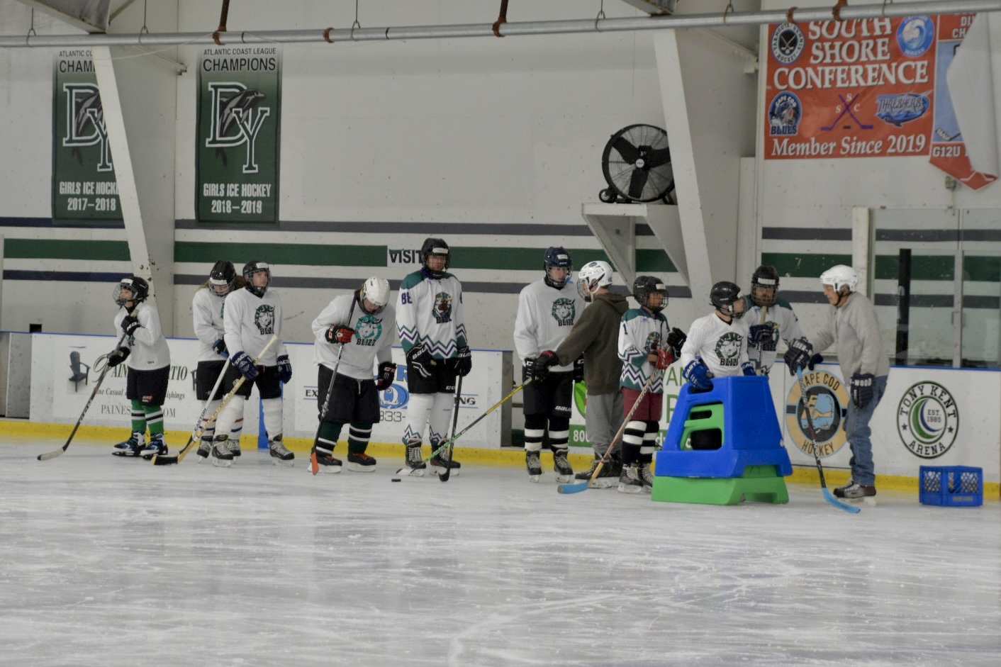 The Ultimate Skating Aid for Kids & Adults - The SKATE HELPER